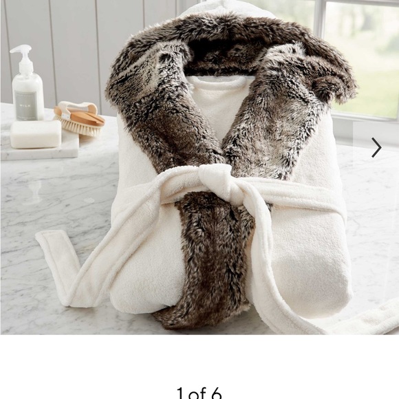 Pottery Barn | Intimates & Sleepwear | Pottery Barn Faux Fur Robe ...